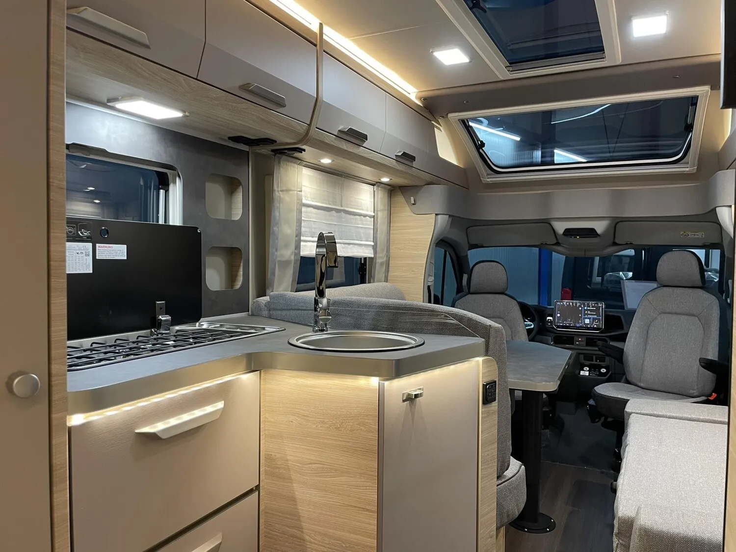 Knaus Van TI Plus 700 LF Platinum Selection Reisemobil-Teilintegriert ...